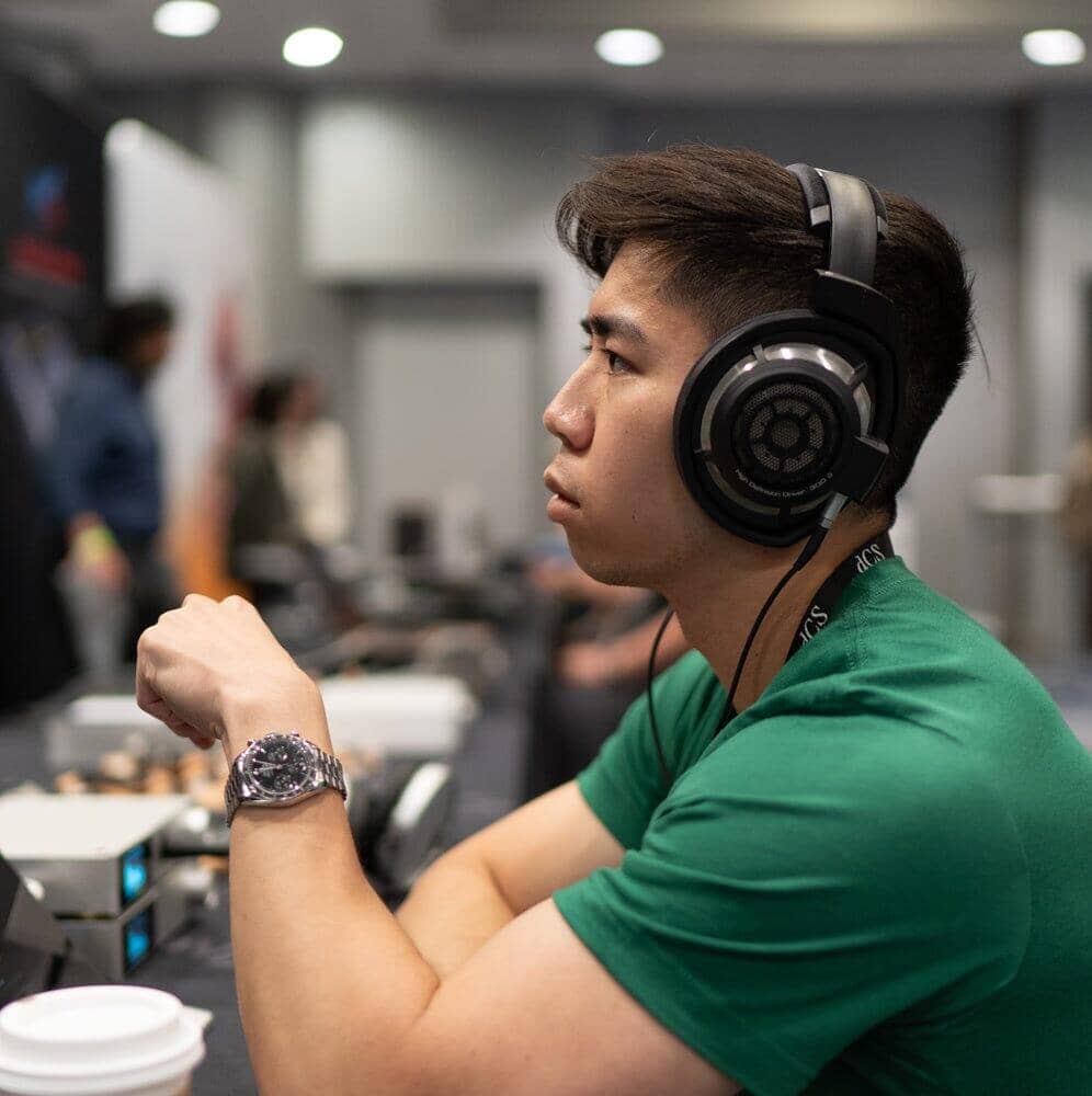 Theo Lee – Headphones.com