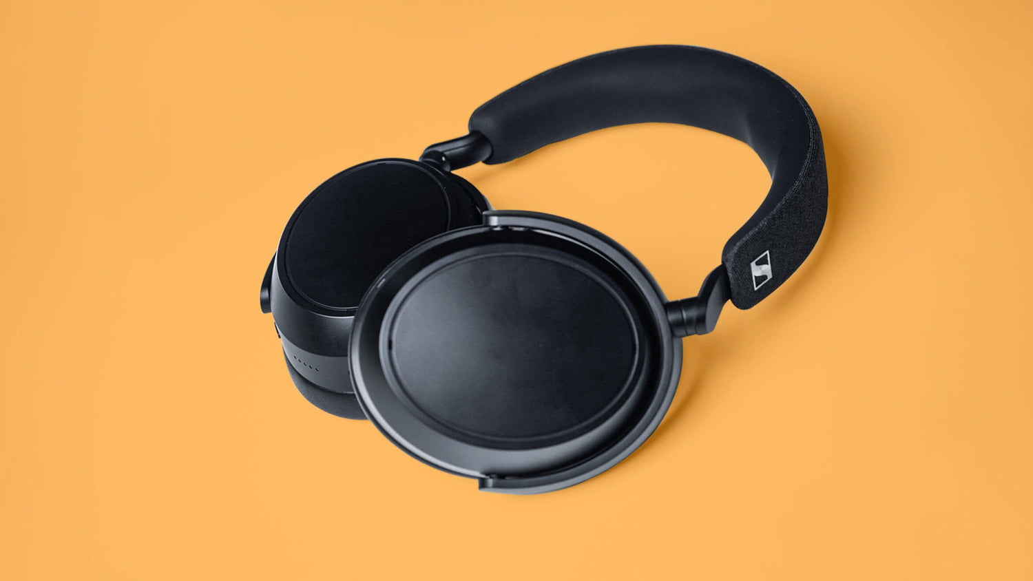 Sennheiser Momentum 4 Wireless Review - A Step Forward, and A Step Bac ...